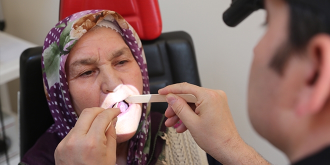 Kırılan dişinden dil kanseri oldu